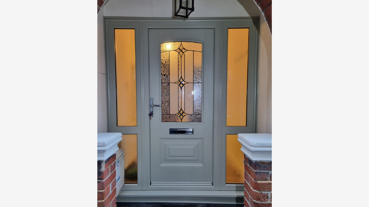 Installation of the Quarter – The Window Division | Rockdoor