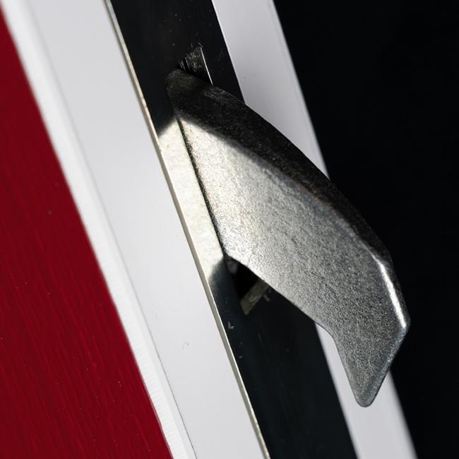 Stable Diamond View - Ruby Red