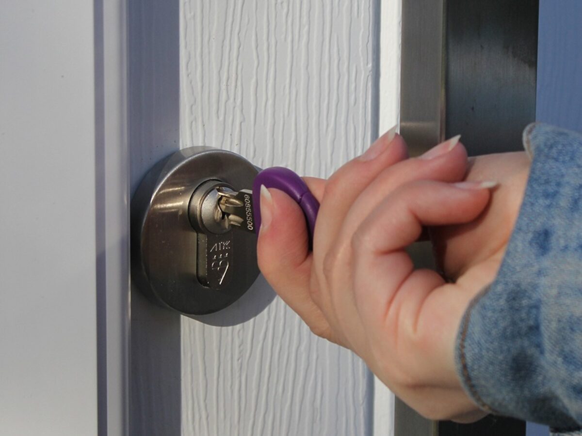 Doors and locks store